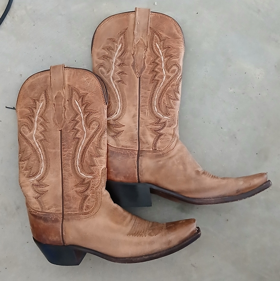 Lucchese | Shoes | Lucchese M4999 Ss4 Cassidy Tan Mad Dog Goat Snip Toe ...